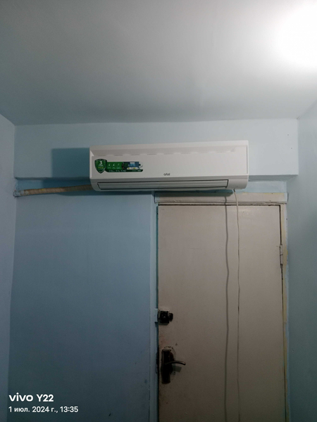 Konditsioner sotiladi 18talik 2 700 yaxshi xolatda