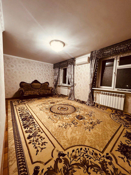 Продается квартира 4/4/5 Буюк Ипак Йули