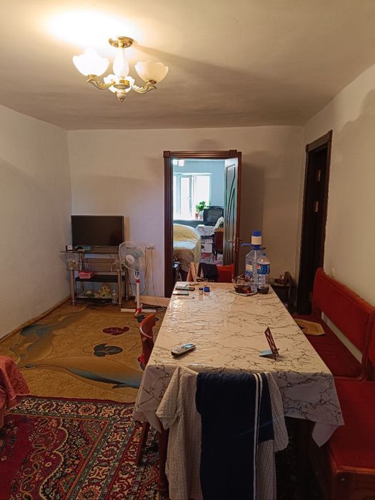 Новомосковская 99я школа 2комн 2эт кирпич рем/ср 52м² серединка 2*6м