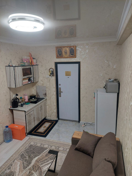 Сдам в аренду. Порядочным людям 1 ком 6 этаж 9 этажа. Эллектроаппарат