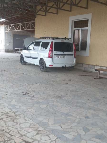 Lada largus sotiladi yoki barterga