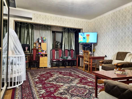 продается квартира на улице  Афросиаб