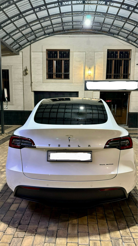 Tesla model Y Dual motor long range