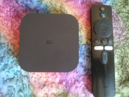Продаю б/у ТВ приставку mibox s 2/8 1st gen