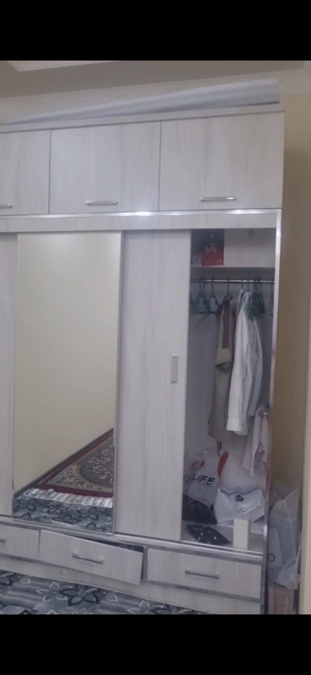 Tezda 1 xonalik kvartira sotiladi. Lifti bor iwlaydi lifting jetonlik