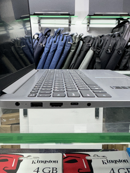 Lenovo Ideapad 1 / noutbook / laptop / noutbuk