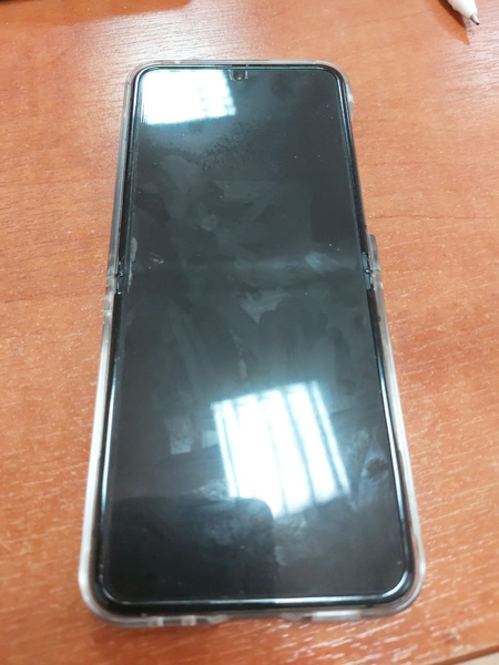 Продаются Samsung galaxy z flip 5 и samsung watch 6 classic