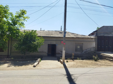 Nazarbekda uy sotiladi srochno 72.000$