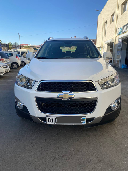 Продается Chevrolet Captiva.