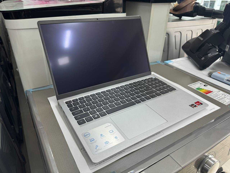 Dell Inspiron 15 3525 AMD Ryzen 5 7530U 16GB 512GB SSD