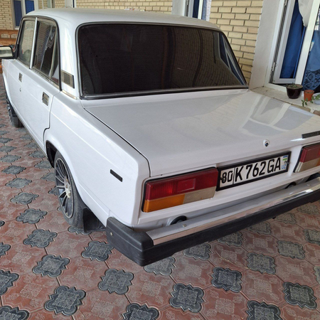 Baz 2107 sotiladi