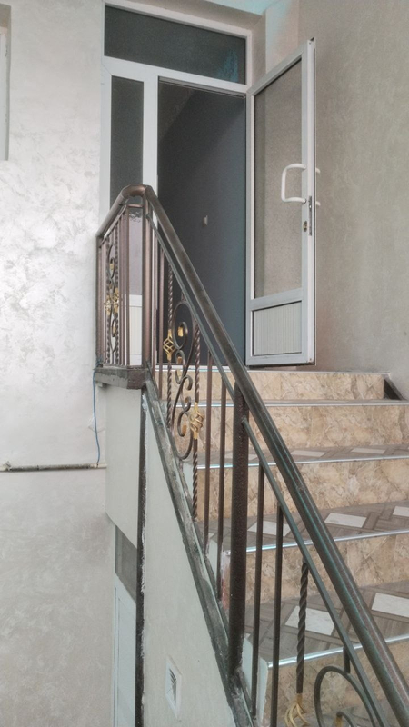 Arenda, arentir archa ko'cha Zohid Kabob