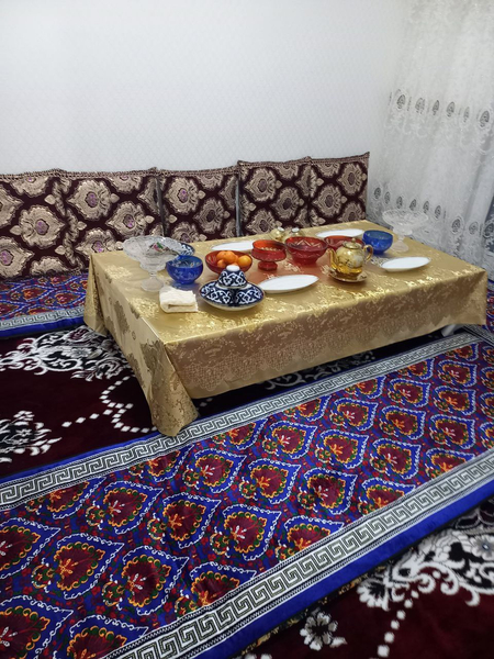 Termezdan dom sotildi