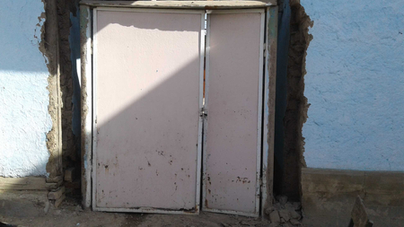 Darvoza Sotiladi buyi  2 metr eni 170 sm