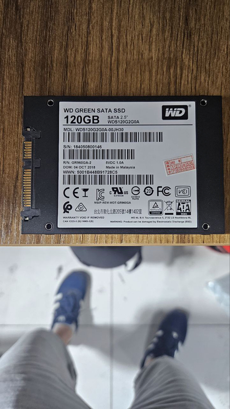 продается ssd card