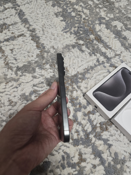 Iphone 15 pro black