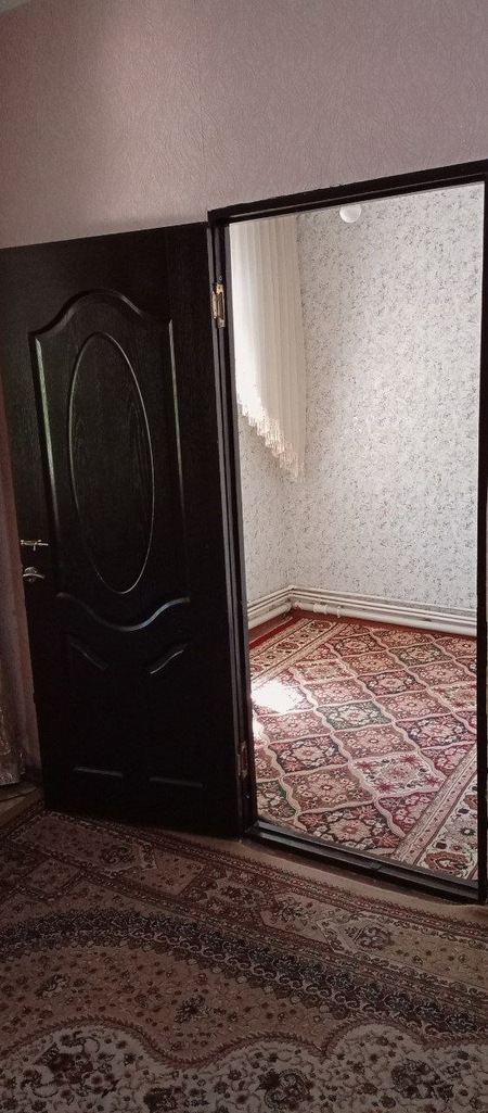 Srochna sotiladi chilonzor 11 kv 1²/2/4 narxi 46000$