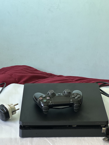 Play station 4 500Gb