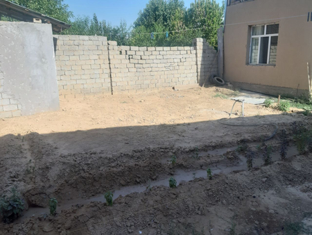 Uchastka sotiladi
