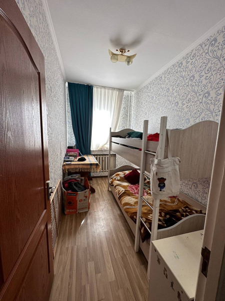 Срочно продается 3 комнатная на Дружбе Народов