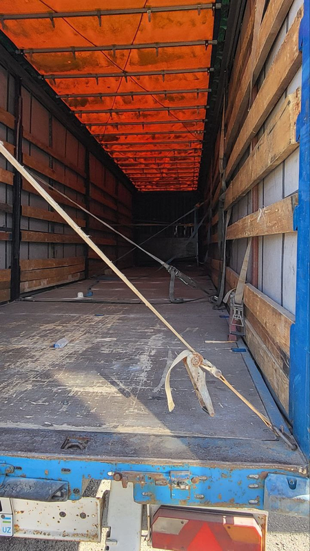 DAF XF EURO 5 + КRONE прицеп cотилади