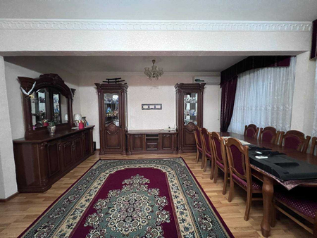 Юнусабад-19, ор-р напротив магазина Чайка, 4/1/5, 92 м², парковка=