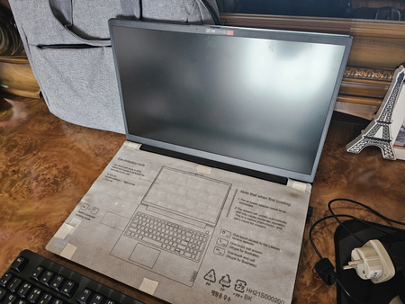 Lenovo Noutbuk sotiladi