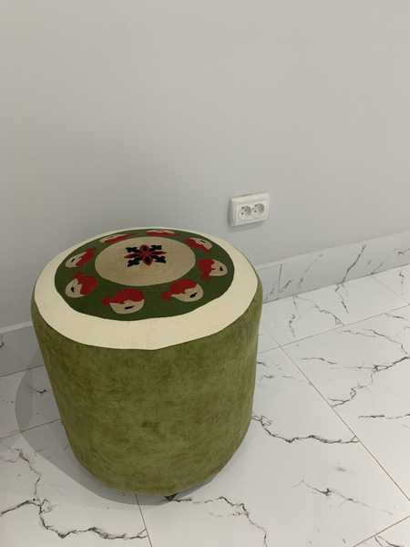 Продается нацыональные пуфики