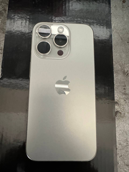 Iphone 15 pro.