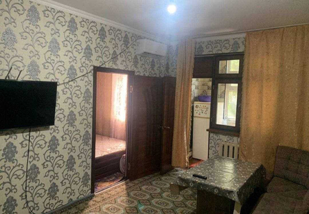 V4574 1/2/4 Чиланзар 11кв Ор.р: Кохинур Бибший 33м2 Средний ремонт
