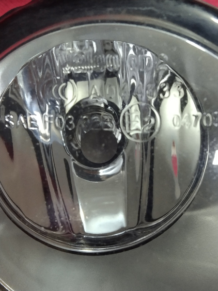 Tayota corolla туманки заводской оригинал