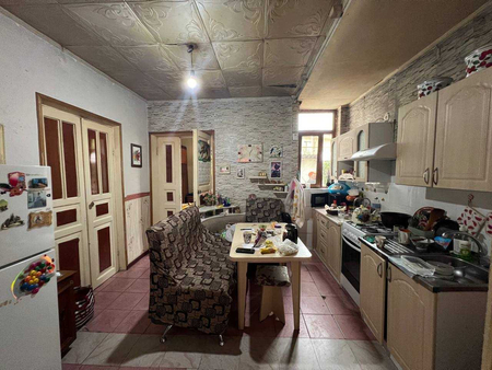Земля 2,35 сотки, старенький дом, ориентир метро БИЙ, Капиталбанк