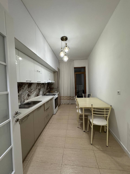Olmazor Business City Продается 3 комнатная квартира ремонт Алмазар