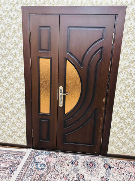 Продаются  двери