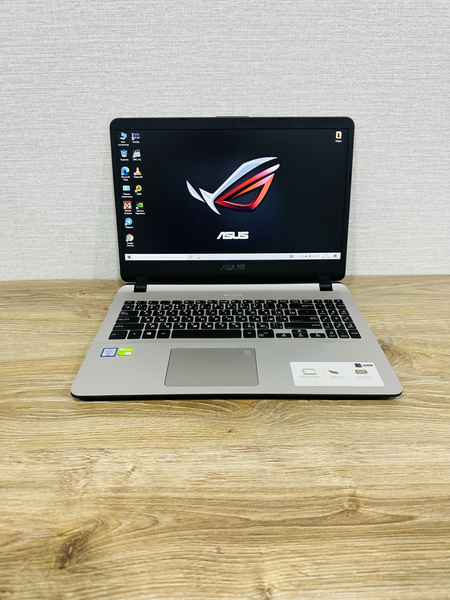 Стильный ASUS 4 Ядерный, Мощный, Игровой ноутбук в как новом состоянии