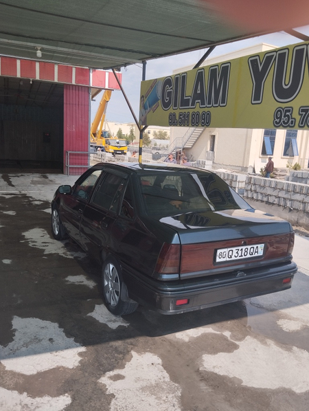 Daewoo Racer сотилади