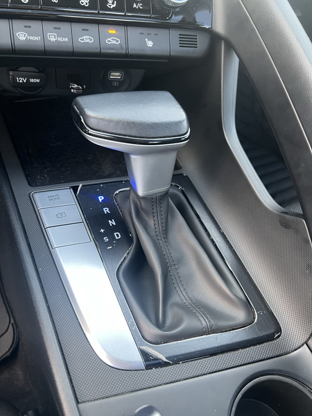 Hyundai Elantra 2022