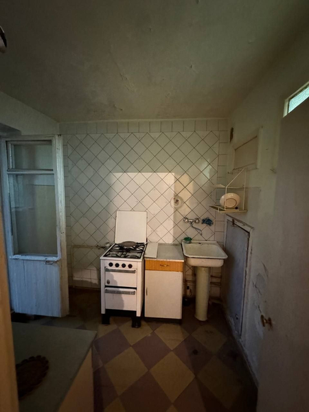 Чиланзар 9 2/4/4 балкон 2*6
