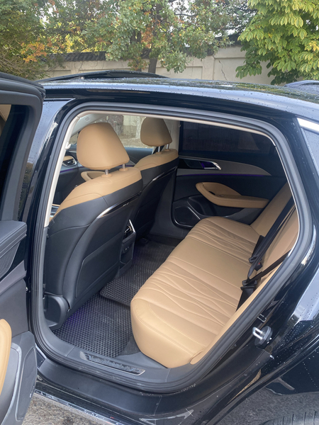 Hongqi H5 Full Сотилади!