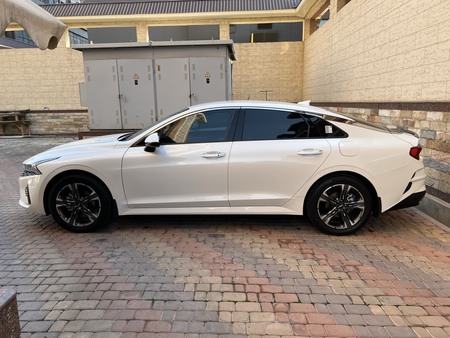 Kia K5 Luxe 9000km 2023г