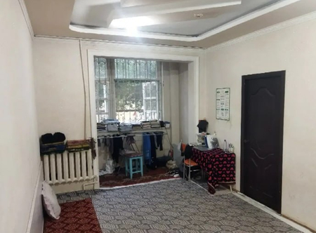 Продаётся срочно Чиланзар 11 квартал 2||1||4 не торец