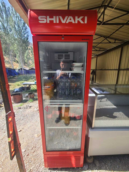 Shivaki vitrina xaladilnik yangi