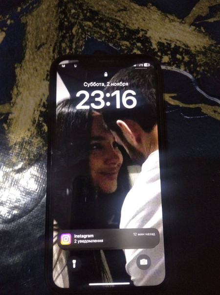Iphone xr 1yil garantasi bor