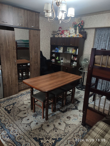 Продаётся квартира в бывшем семейном общежитии