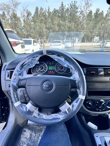 Chevrolet Gentra Avtomat Bez lyuk