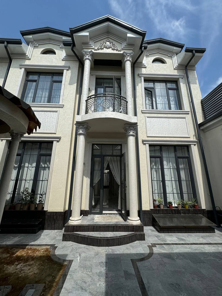 Продаётся 3-х уровневий Евроучасток 3 соток Юнусабад-15 Кристал Бахор