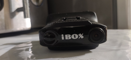 ОписаниеПродаю i-Box F1+ 3 в 1 видеорегистратор GPS и радар детектор.!