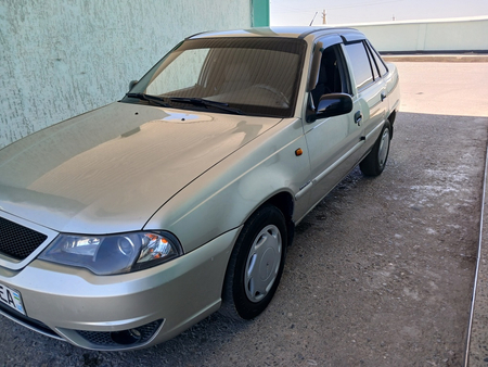 Nexsia 2 1.5 metalika