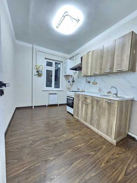 Чиланзар 25  квартал 2/5/5  балкон 2*6, площадь 48кв кирпич разделка