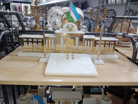 На столный набор для руководителя из натурального камня ручной работа